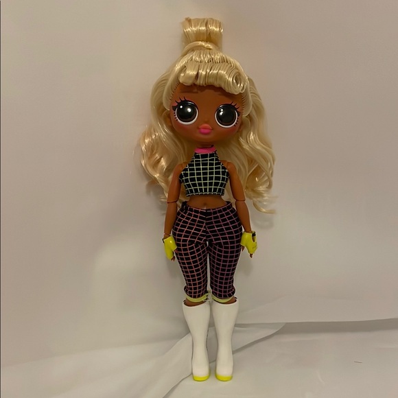 L.O.L. Surprise! | Toys | Lol Surprise Lights Speedster Fashion Doll ...